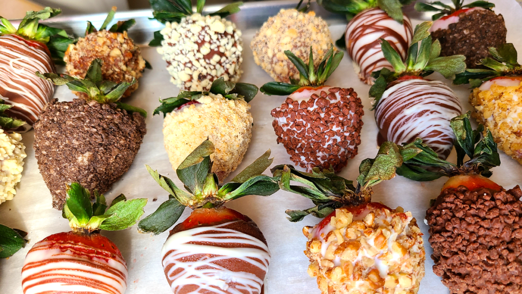 Customizable Chocolate covered strawberries – charliethecookandrews