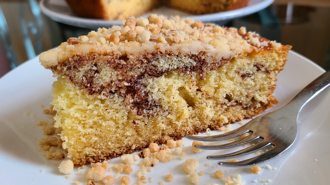 Butter Streusel Coffee Cake - charliethecookandrews
