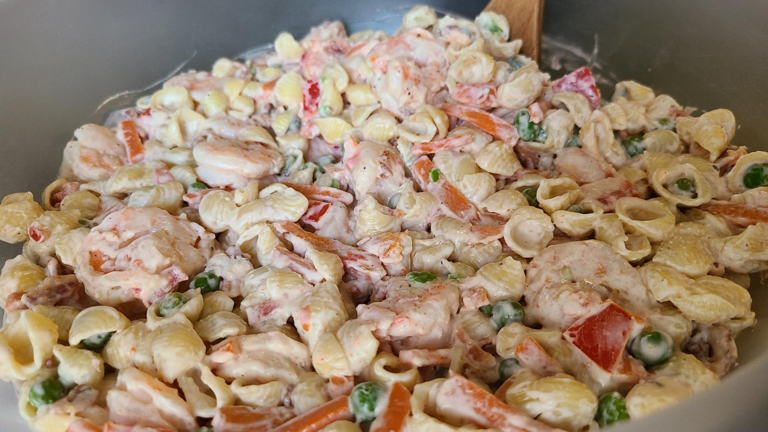 Shrimp bacon ranch pasta salad – charliethecookandrews